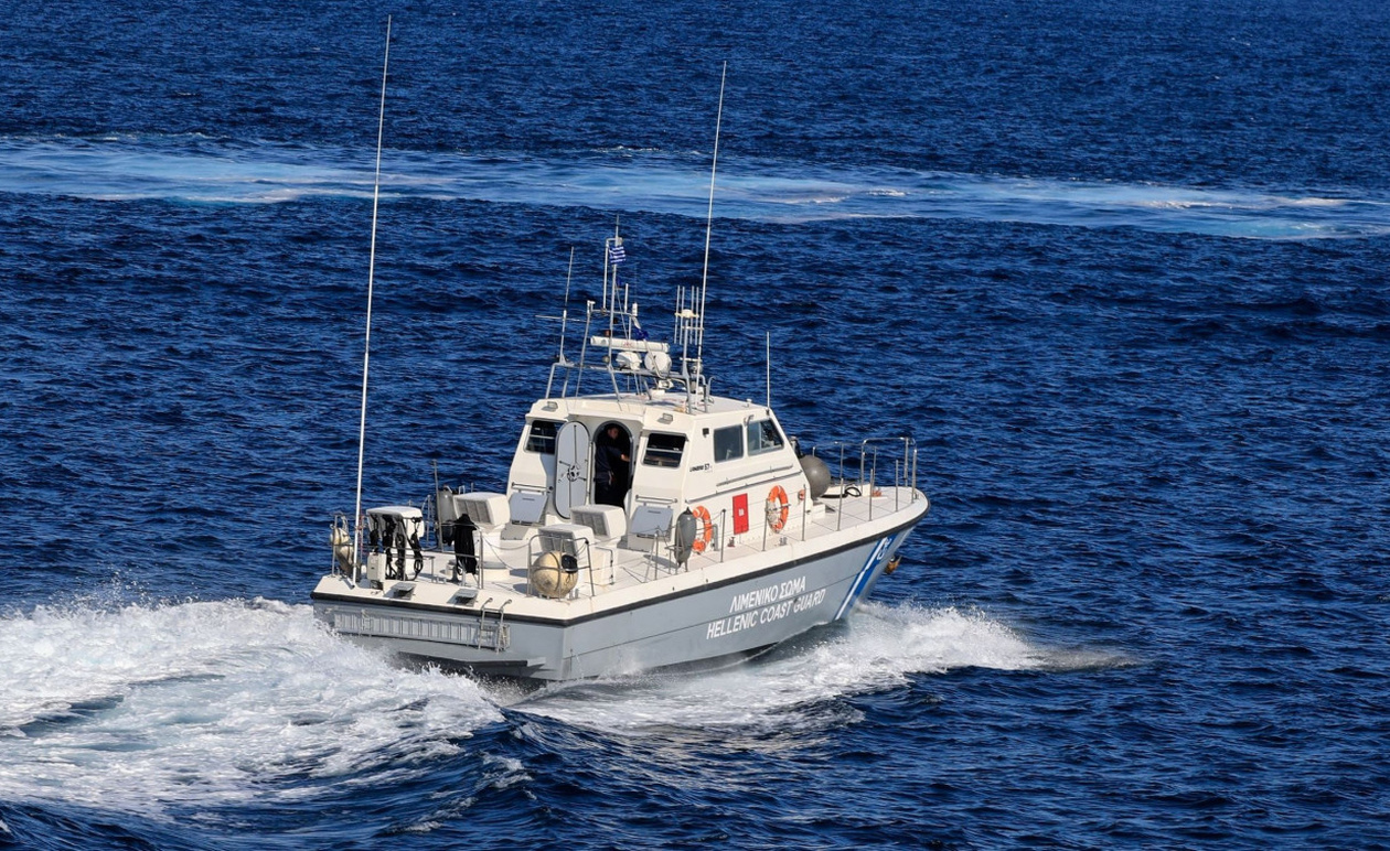 Τα ‘χασαν οι καμεραμάν το βράδυ: Αυτό είναι το παράνομο ζευγάρι στο ...